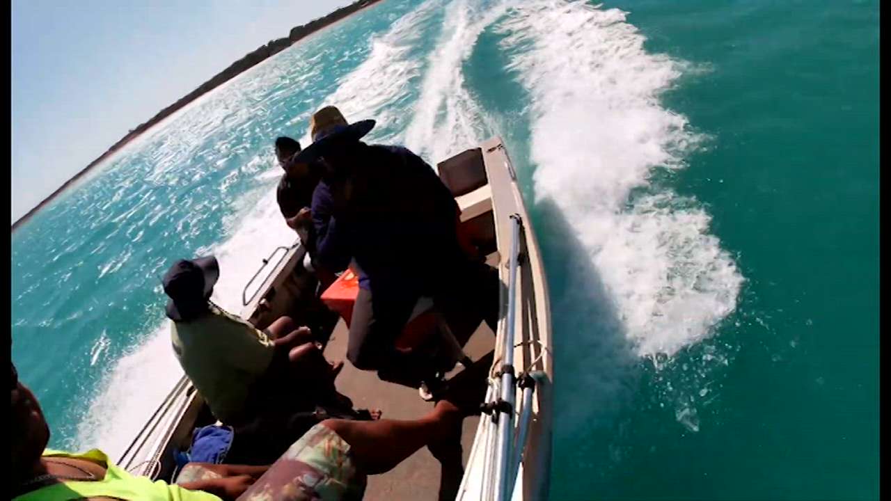 MABU BURU LIFESTYLE EPISODE 4 - Throw net fishing for big mullets and ...