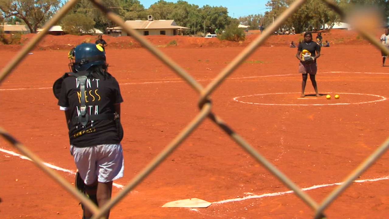Womens Softball 2016 Grand Final Warakurna Roos vs Irrunytju Kungas