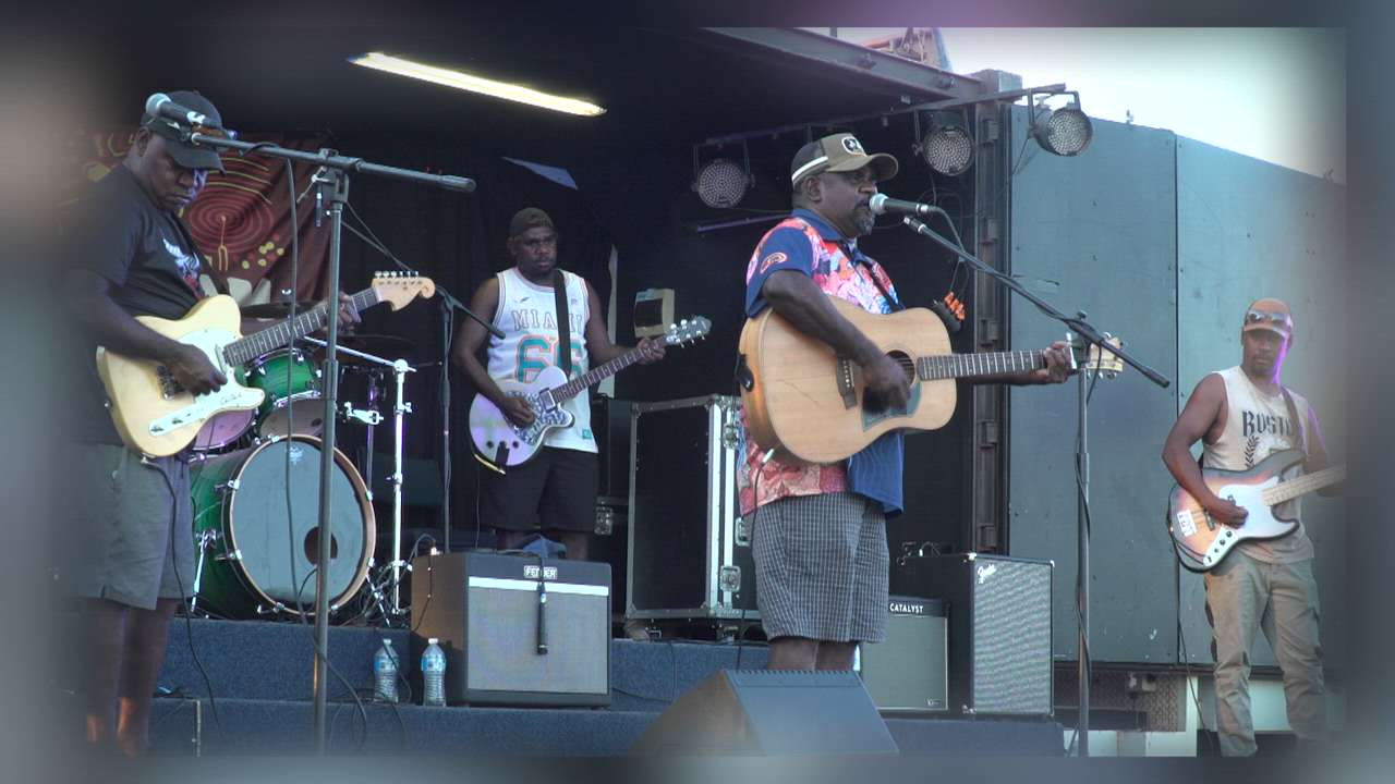 EMU ROCK - I'm Gone Country